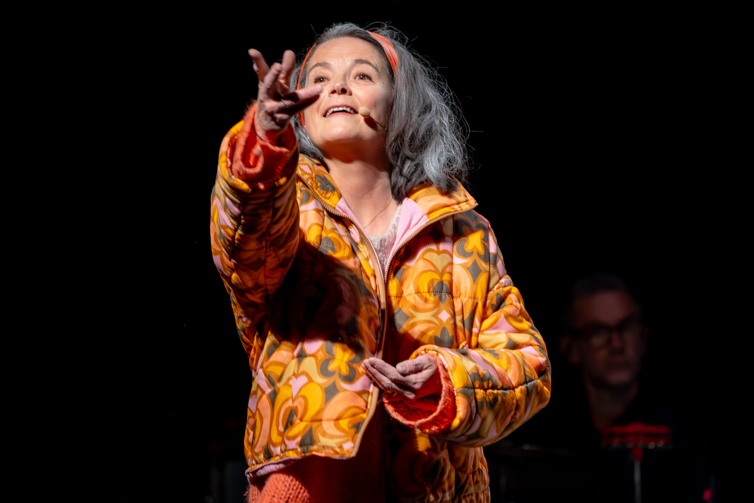 Une avant-première réussie pour « Holà ! Mon senior » au théâtre Ledoux ...